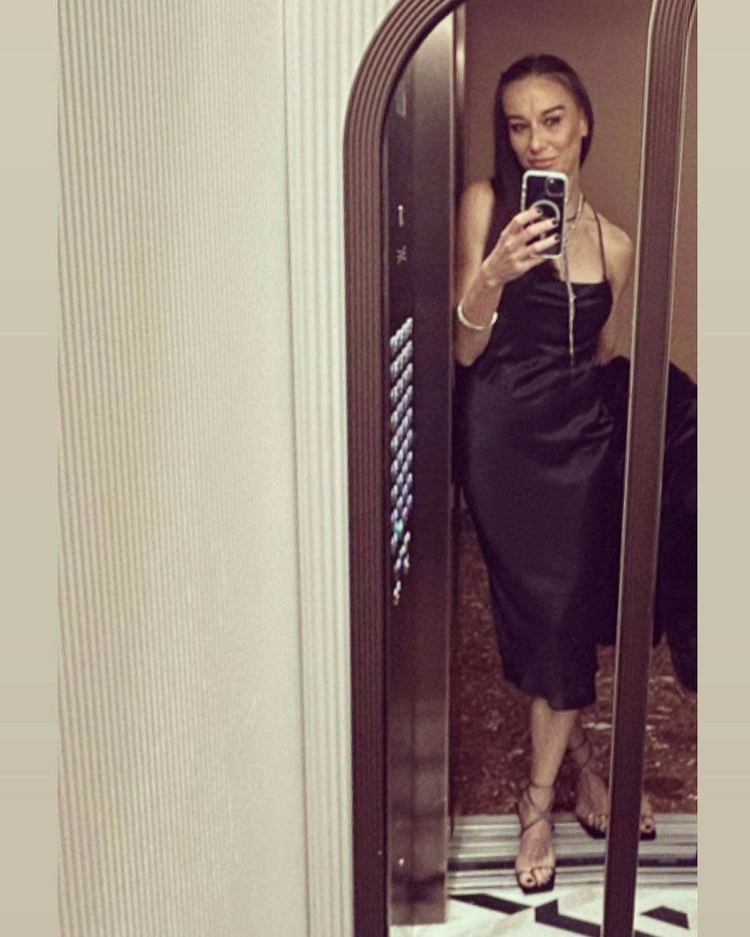 Foto 6/18 Cum arată și ce face Raluca Sandu la 9 ani după ce a părăsit ...