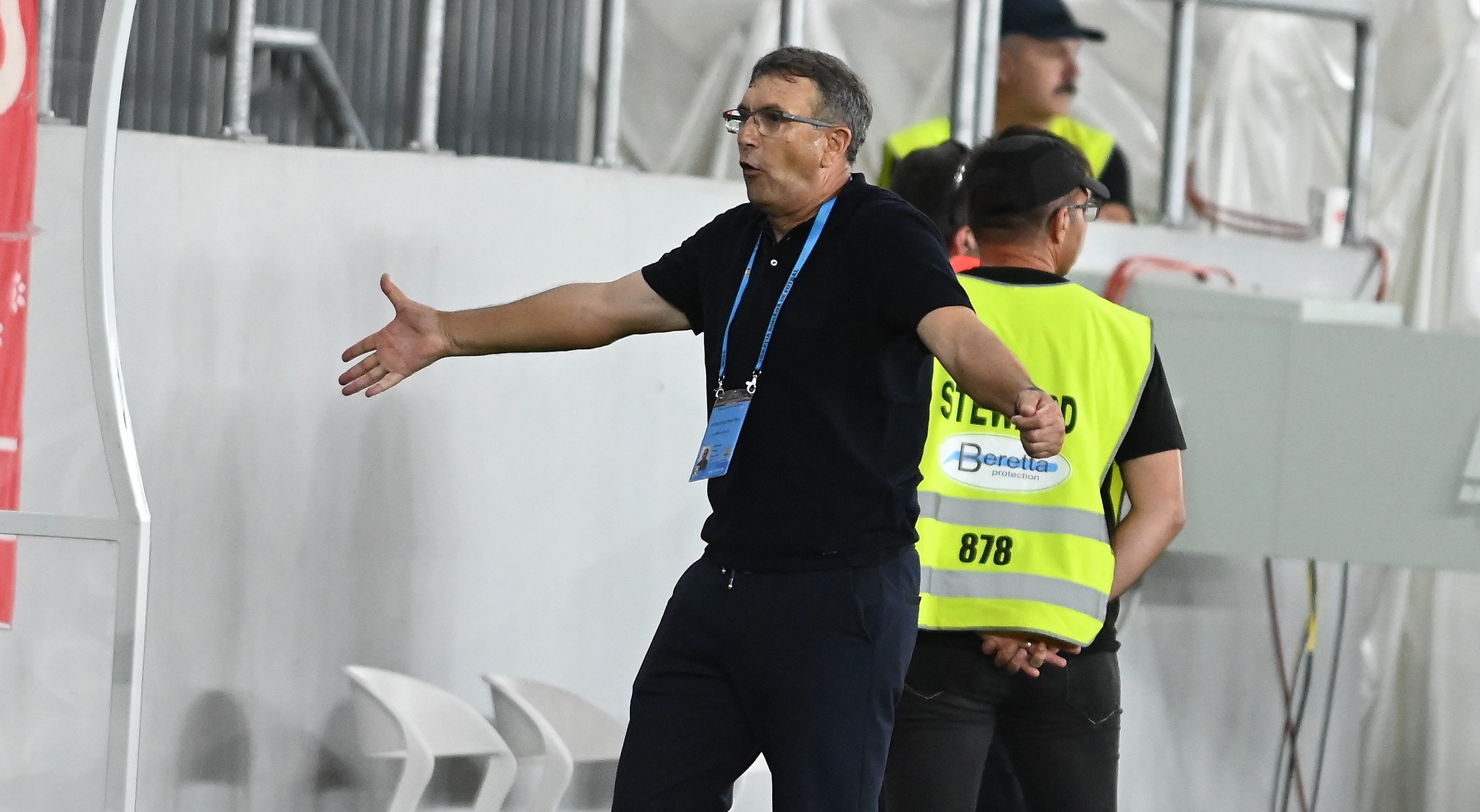 Mihai Rotaru se gândește să-l schimbe pe Eugen Neagoe și are pe listă ...
