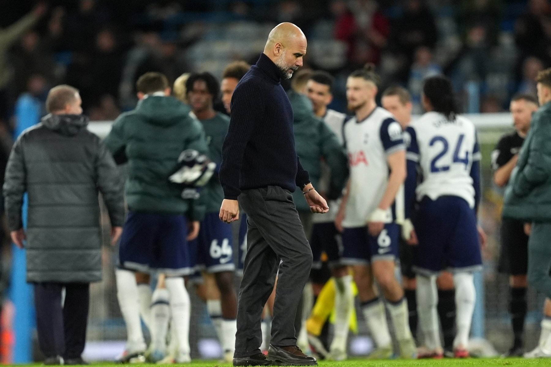 Pep Guardiola, distrus după umilința suferită în fața lui Radu Drăgușin ...
