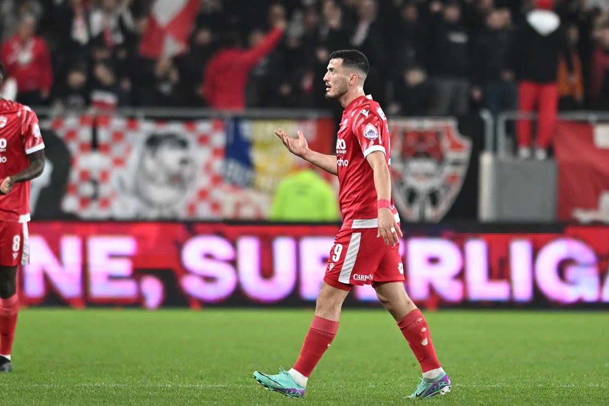 Astrit Selmani, ratare incredibilă împotriva lui Poli Iași | SuperLiga ...