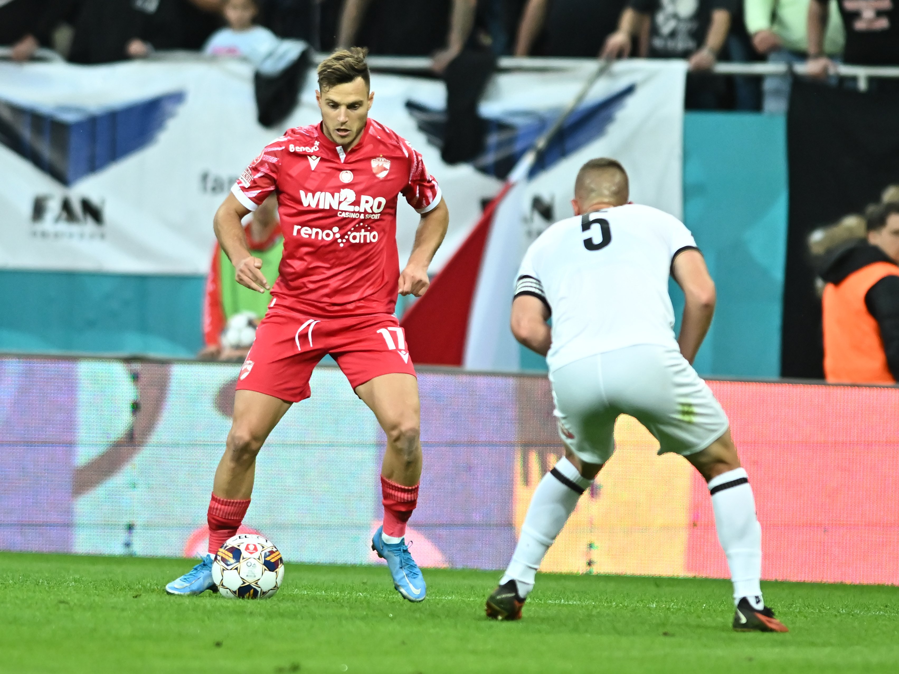 OFICIAL | S-a lămurit situația lui Dennis Politic, la Dinamo. Anunțul clubului despre viitorul ...