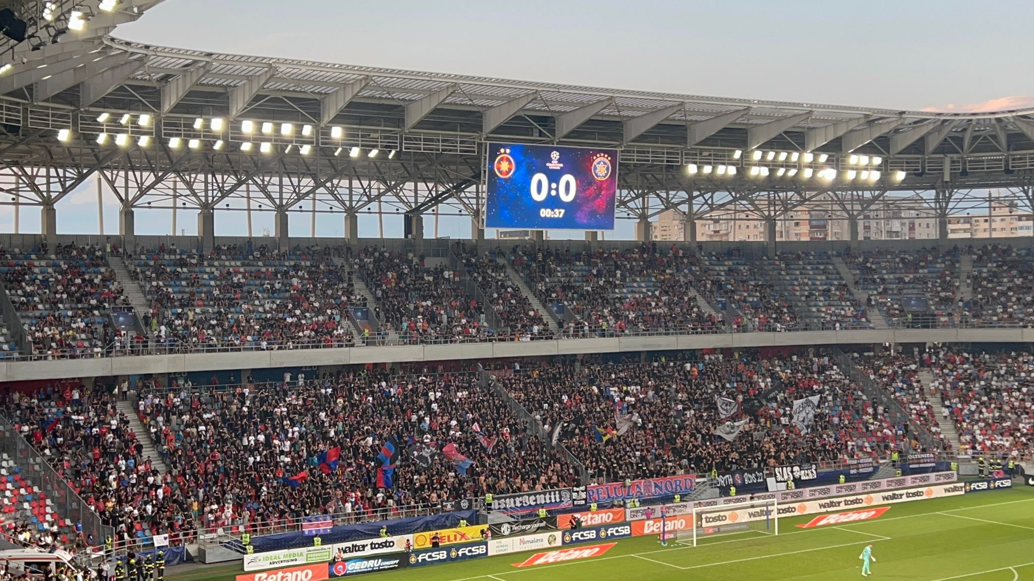 Ce a scandat galeria FCSB pe Ghencea, la câteva ore după ce FRF a ...