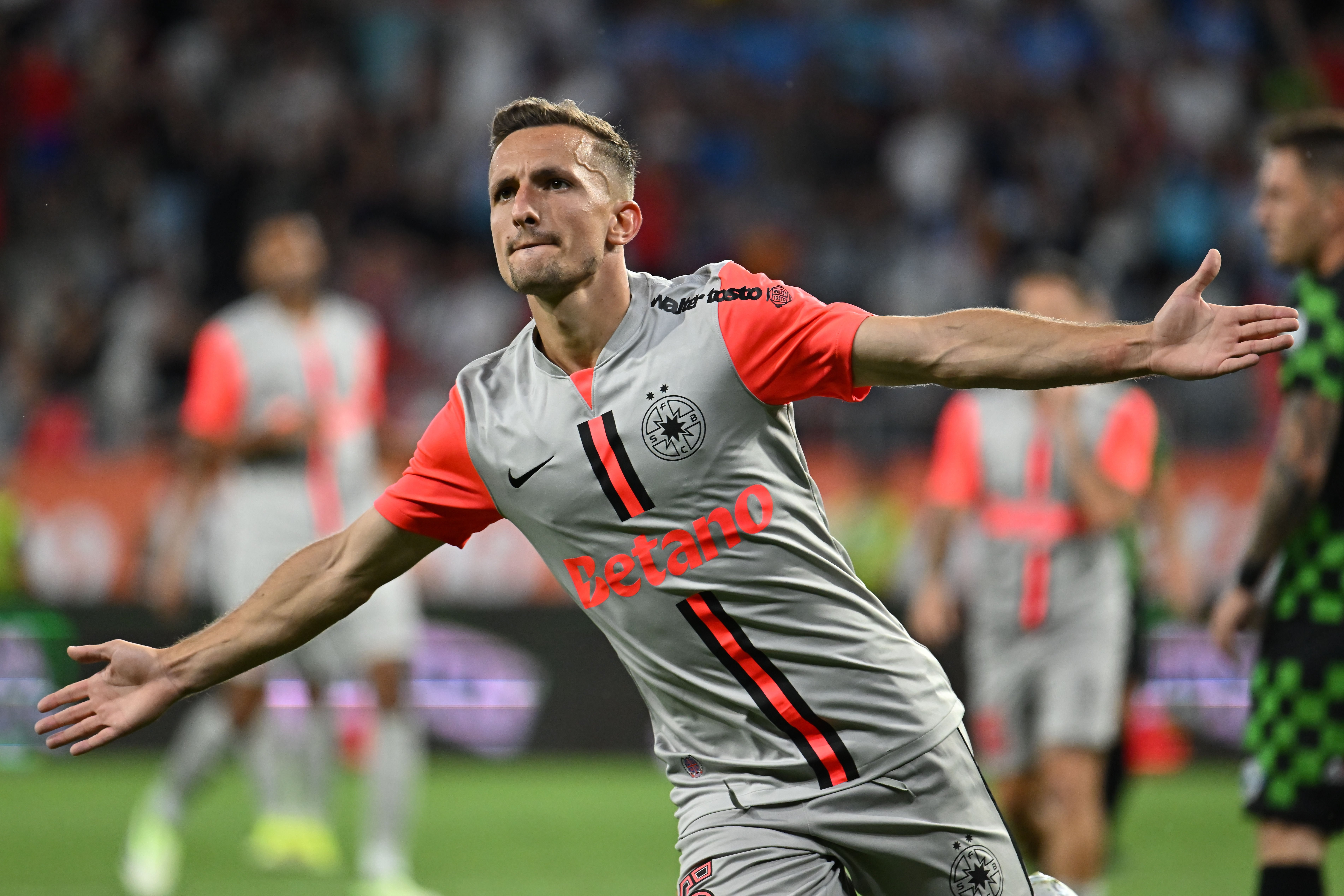 FCSB îl pierde pe ”Mbappe”, dar l-a găsit pe ”Maradona”. Ștefănescu ...