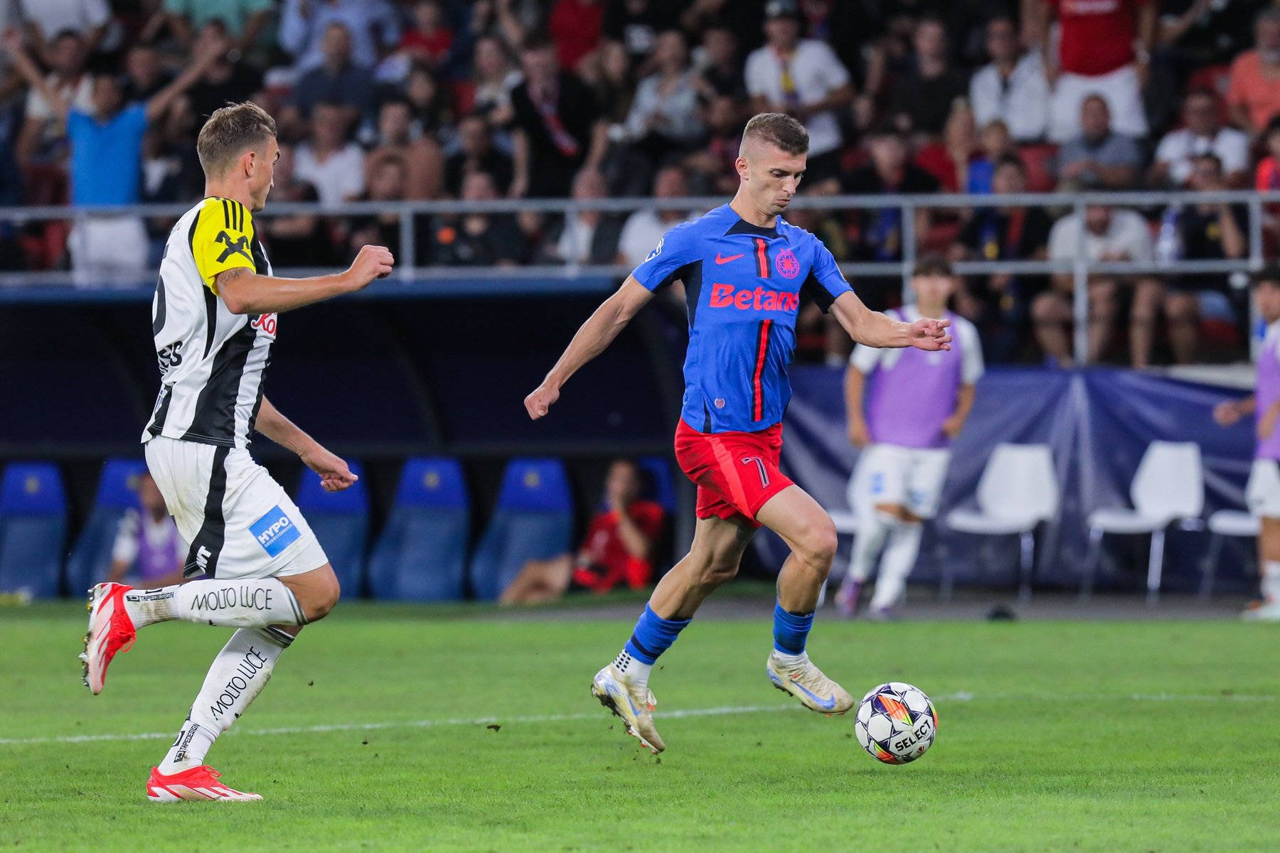 Elias Charalambous, elogii pentru jucătorii FCSB după victoria cu LASK ...