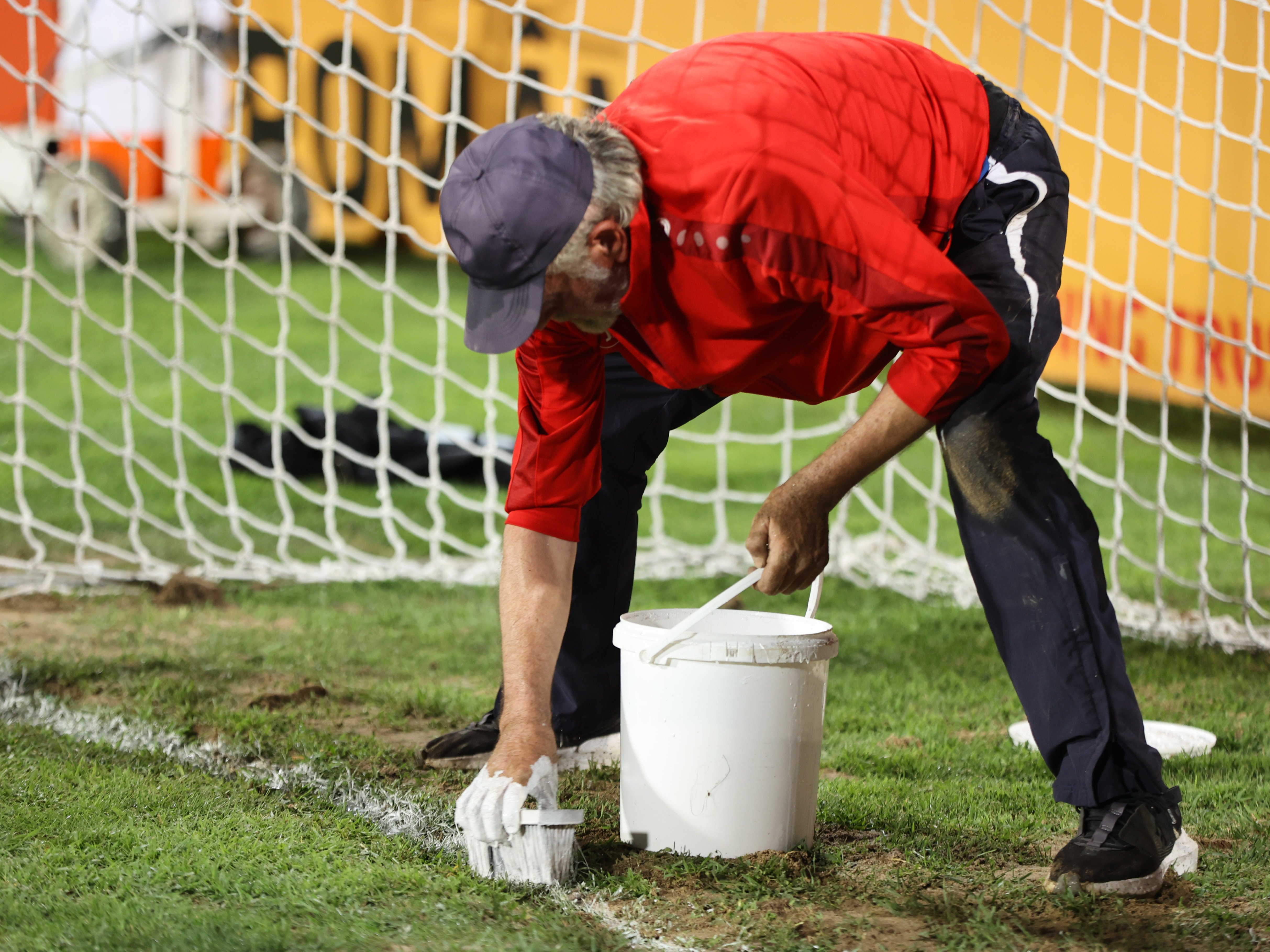 Imagini demne de cascadorii râsului. Eroarea de câțiva centimetri de la ...