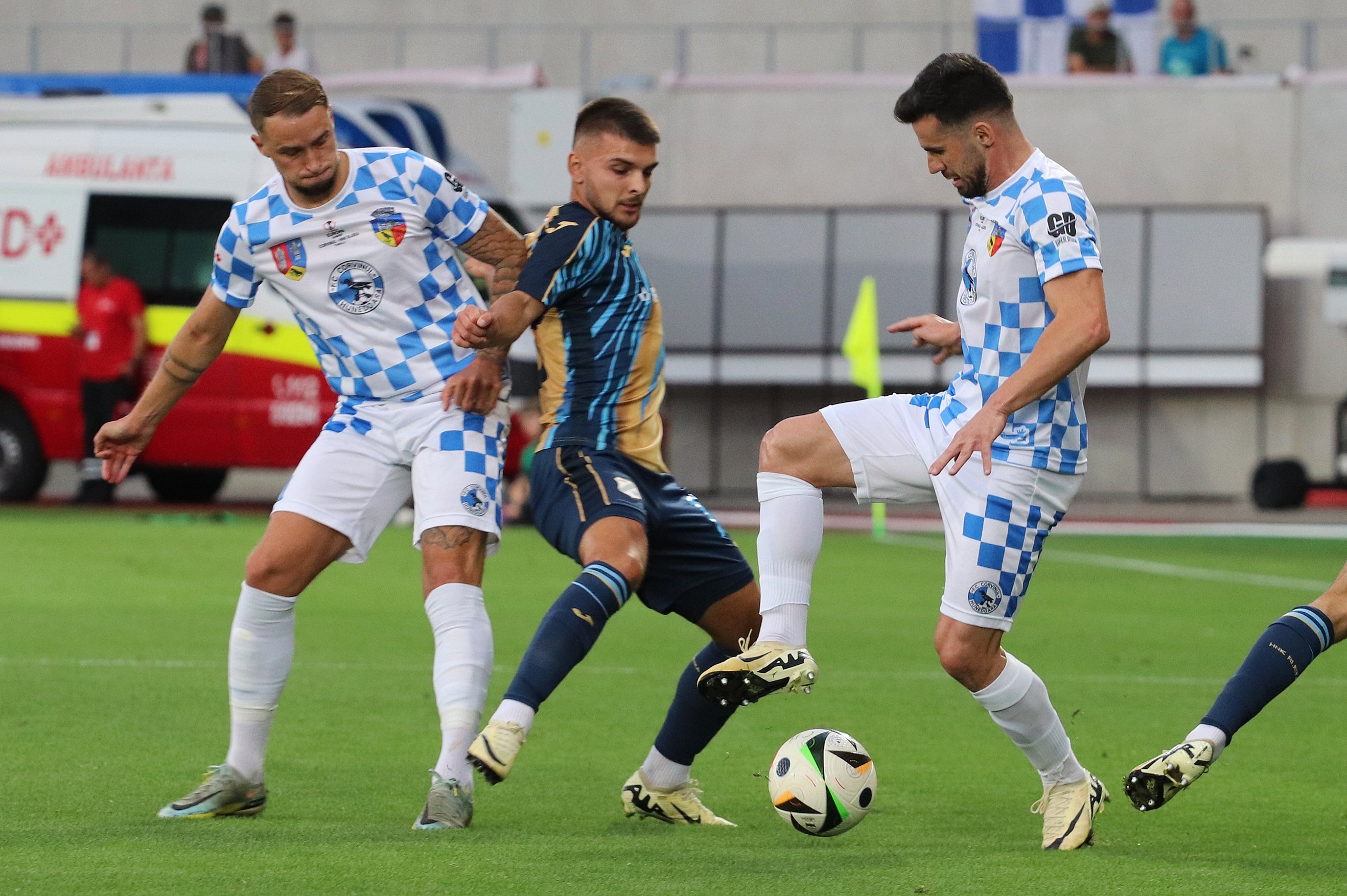 Cum se va numi noul stadion al Corvinului Hunedoara, după ce denumirea ...