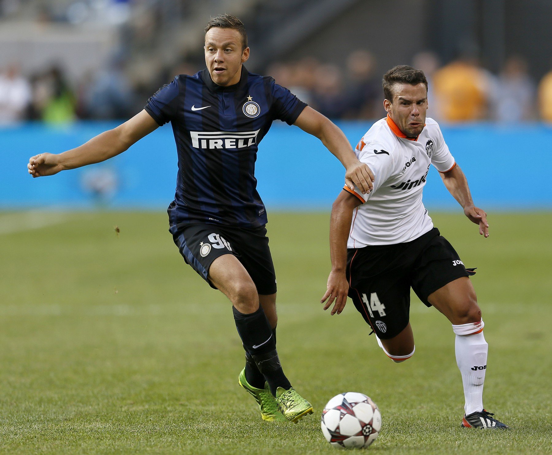 OFICIAL | Dinamo, transfer de marcă! Jucătorul trecut pe la Inter și Lens a semnat | SuperLiga ...