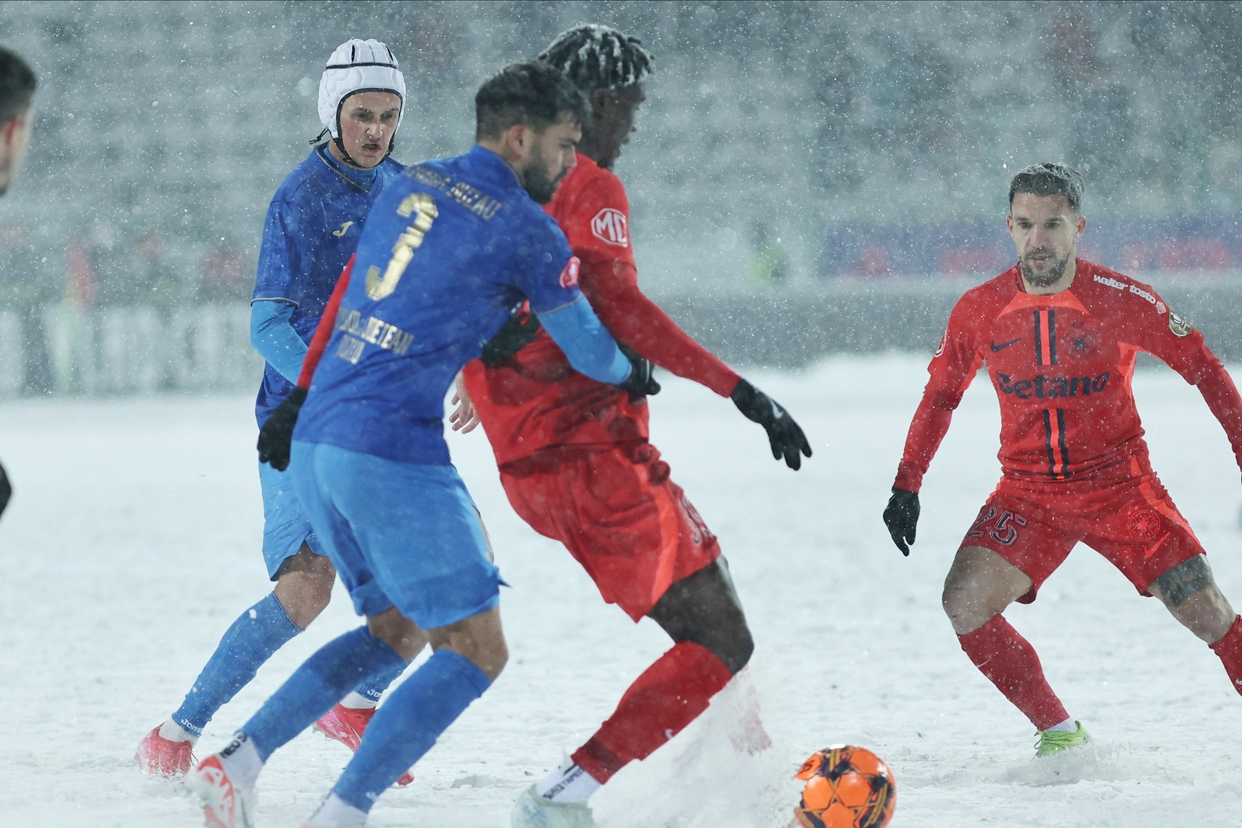 Jordan Gele, după debutul la FCSB: ”Nu știam că voi fi titular, mi-au ...