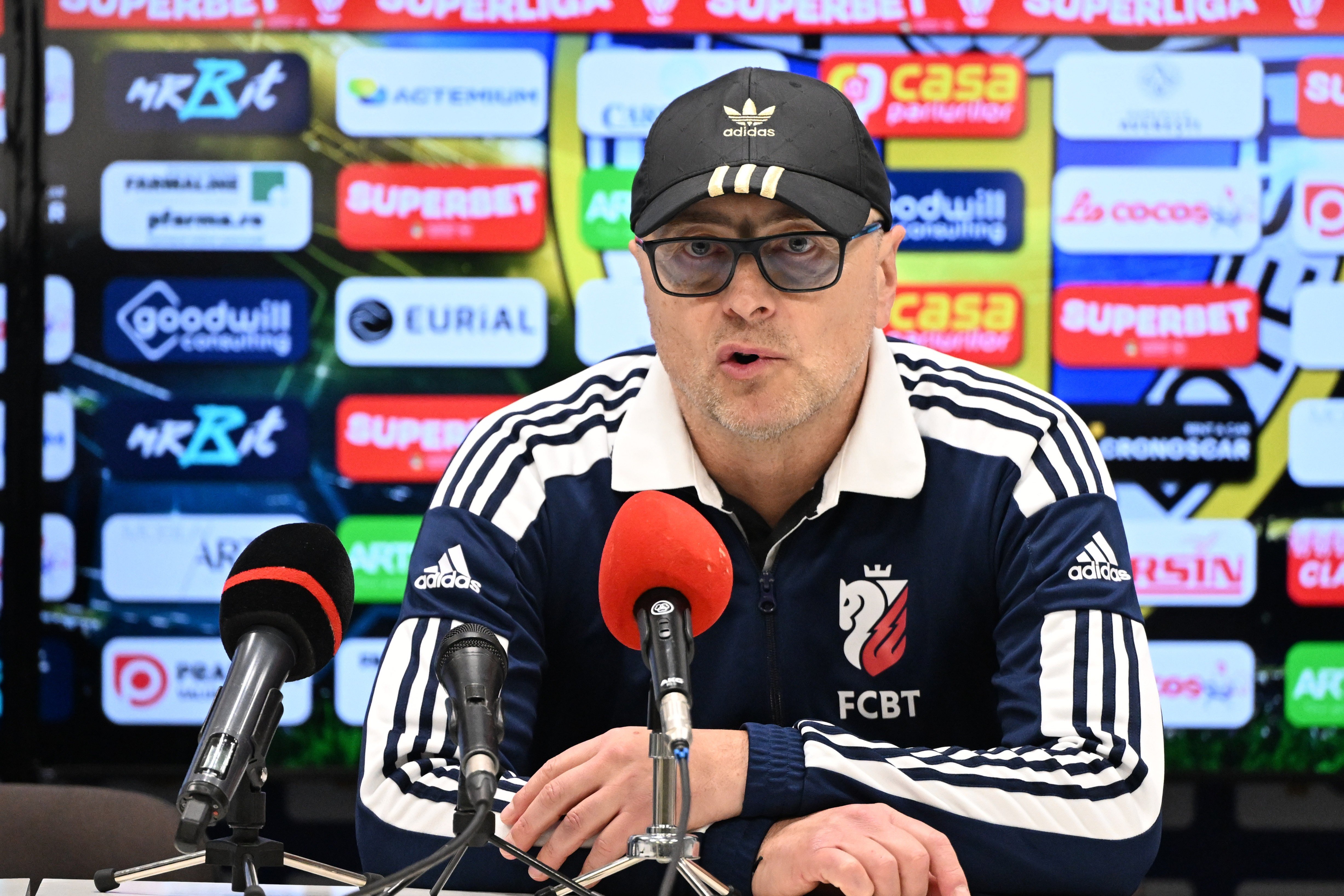 FC Botoșani a marcat de 4 ori și a învins Farul, dar Leo Grozavu încă ...