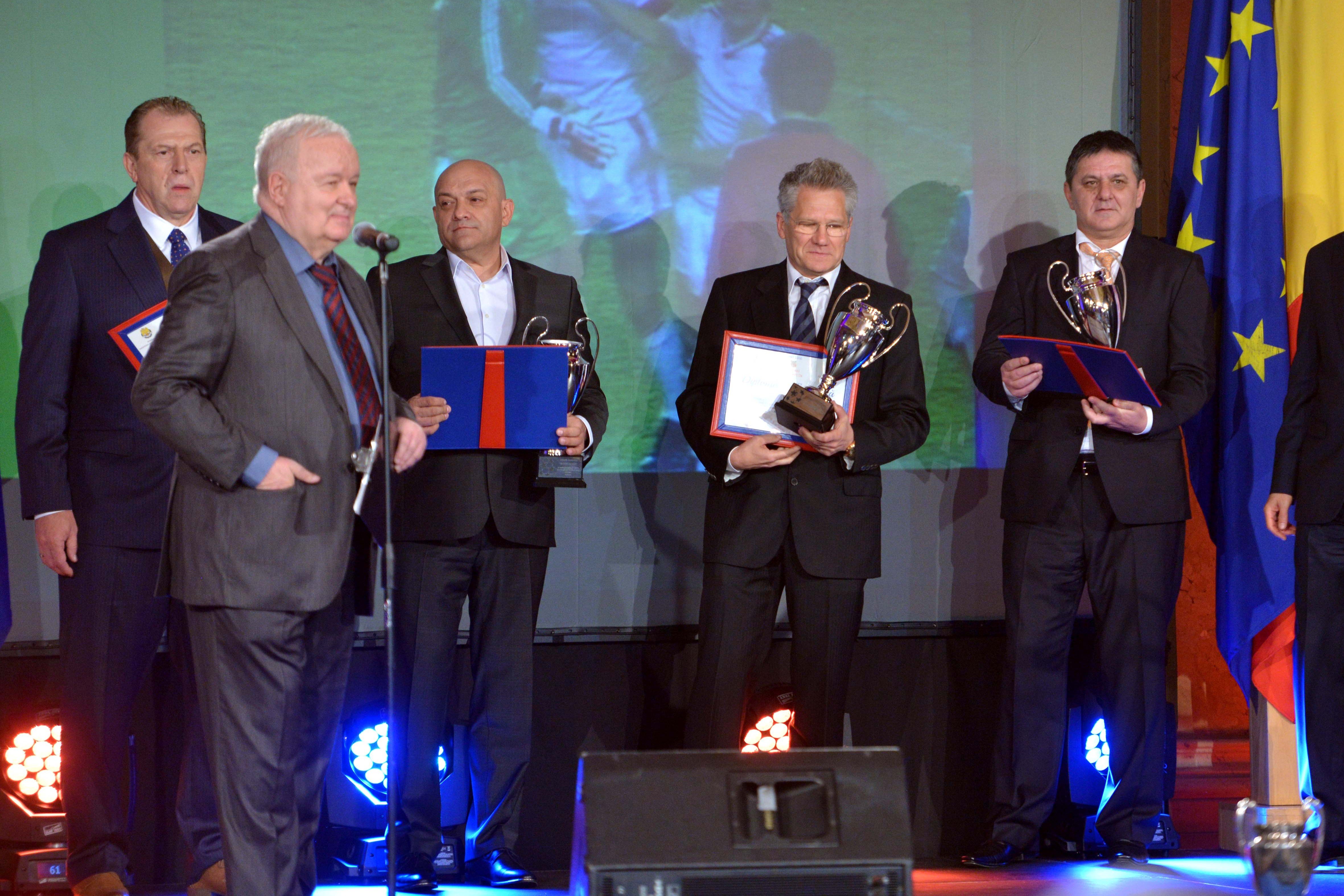 Existența misterioasă a fotbalistului legendar al României: ”Soția nu ...