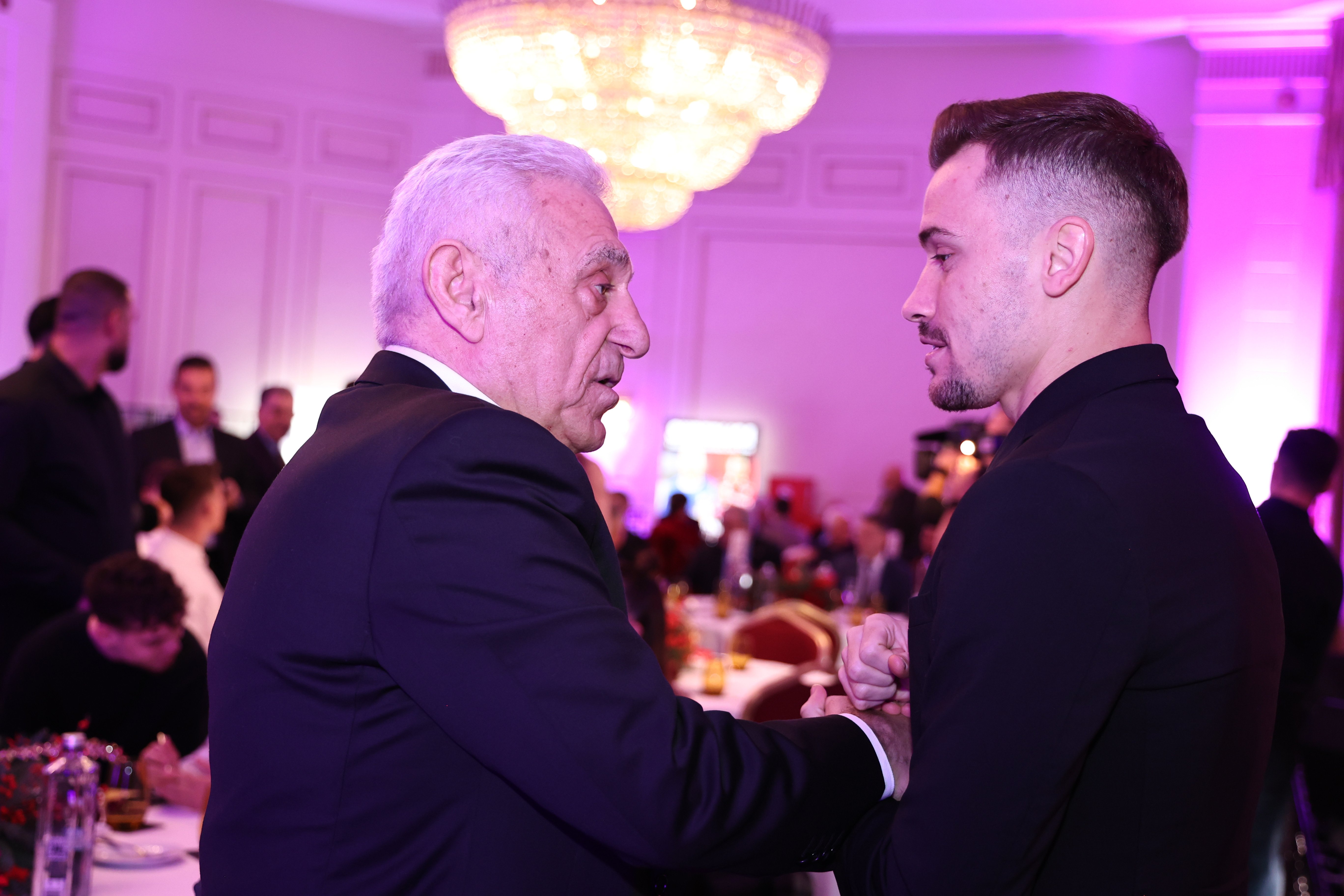 Unul din marile cluburi din Turcia este interesat de un fotbalist român ...