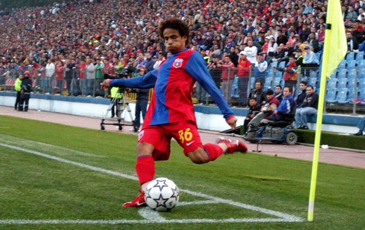 Elton, ex-FCSB, a ajuns de nerecunoscut. A jucat alături de Ronaldinho ...