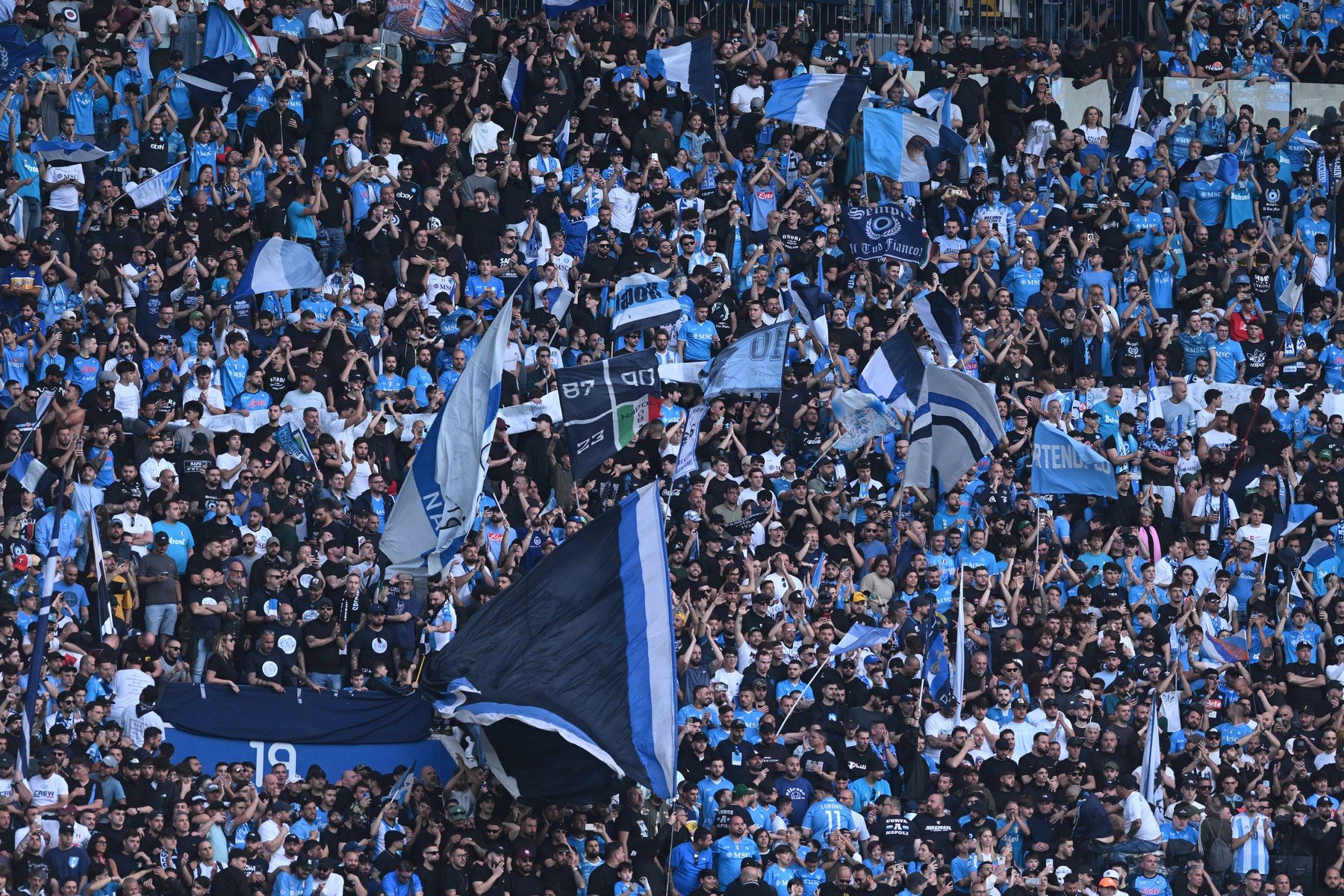 Napoli este campioana Italiei! Formația lui Antonio Conte a câștigat al ...