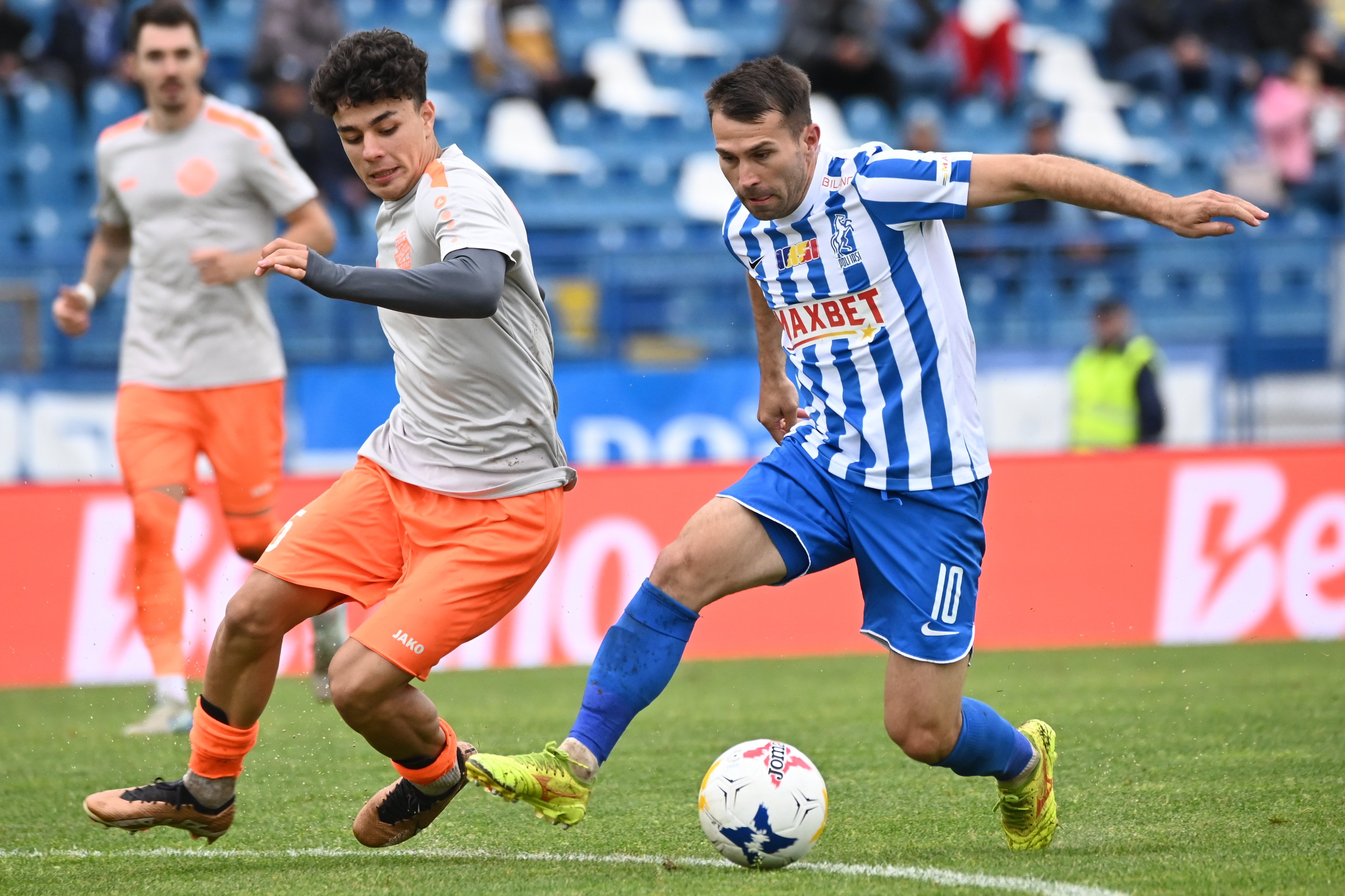 Salariu de play-off pentru ultimul transfer făcut de UTA, deși clubul ...