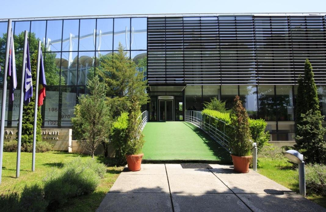 FRF confirmă iAMsport.ro: FCU Craiova a depus dosarul de licențiere ...