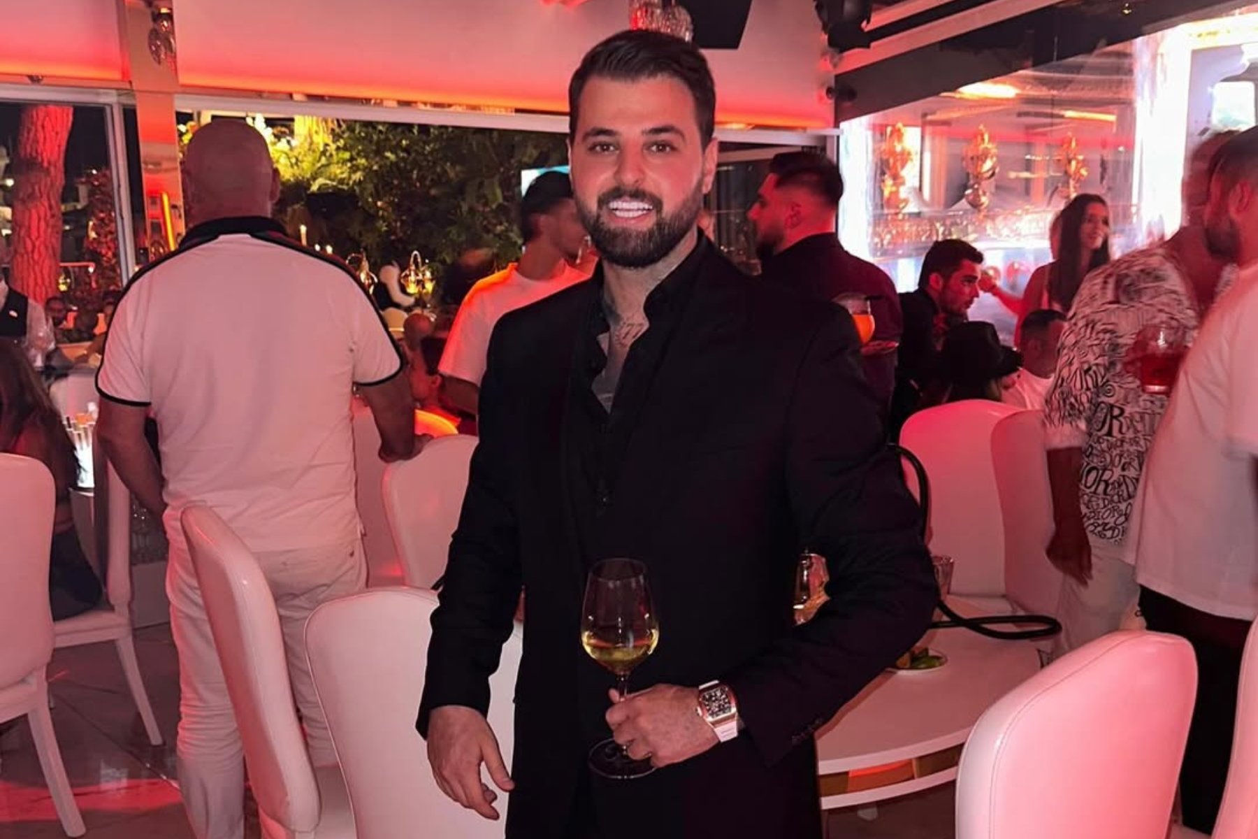 Cum a fost surprins Adrian Mititelu jr. la Cannes. Fiul patronului FCU ...