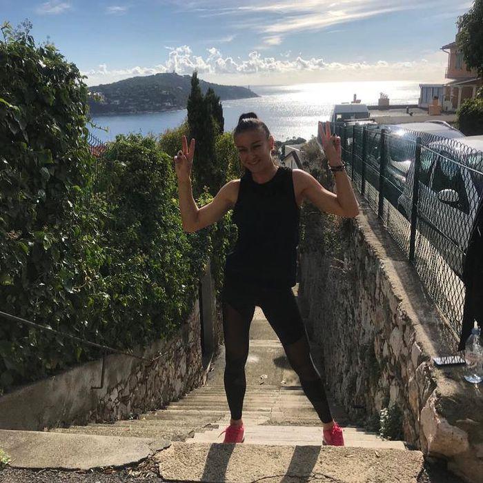 Foto 10/18 Cum arată și ce face Raluca Sandu la 9 ani după ce a părăsit ...